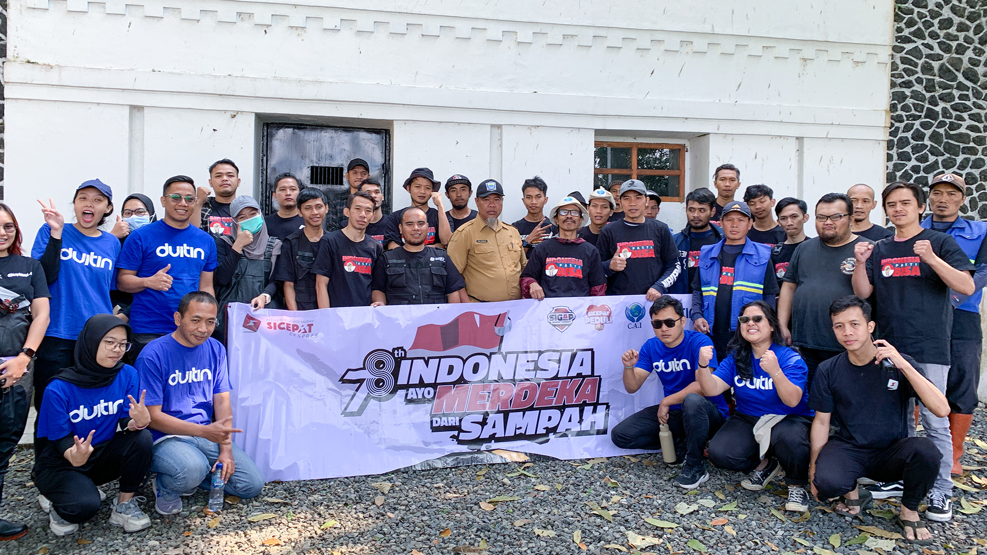 Jelang Perayaan HUT ke-78 RI, SiCepat Gelar Aksi Bersih-bersih ‘Merdeka ...
